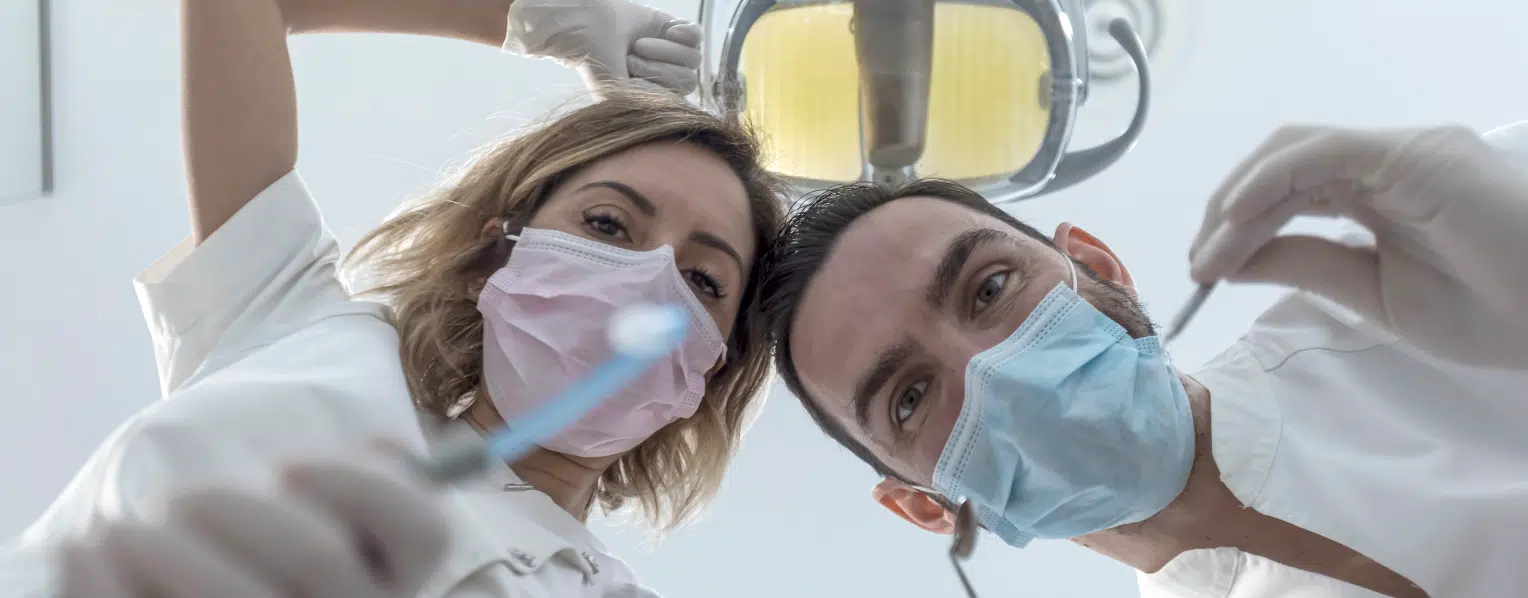 ¿Cuál es la mejor opción para reemplazar un diente perdido?